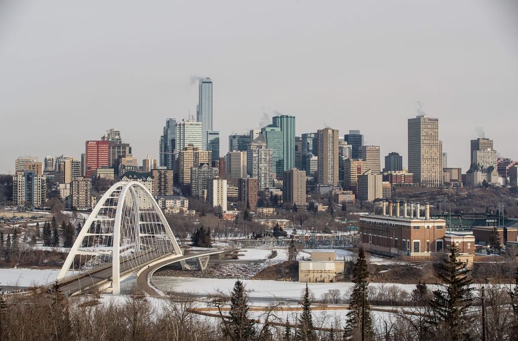 Epcor issues ban on non-essential water use in Edmonton area due to ...
