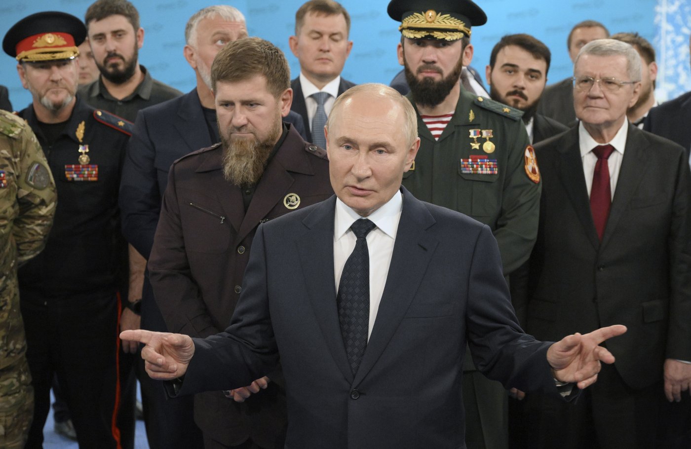 Putin makes a surprise trip to Chechnya 3 weeks into Ukraine's cross ...