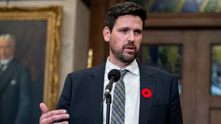 MP Sean Fraser resigns from cabinet as provincial Liberals look for leader