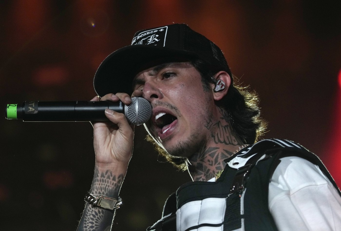 Mexico offers protection to famed corridos singer after drug cartel ...