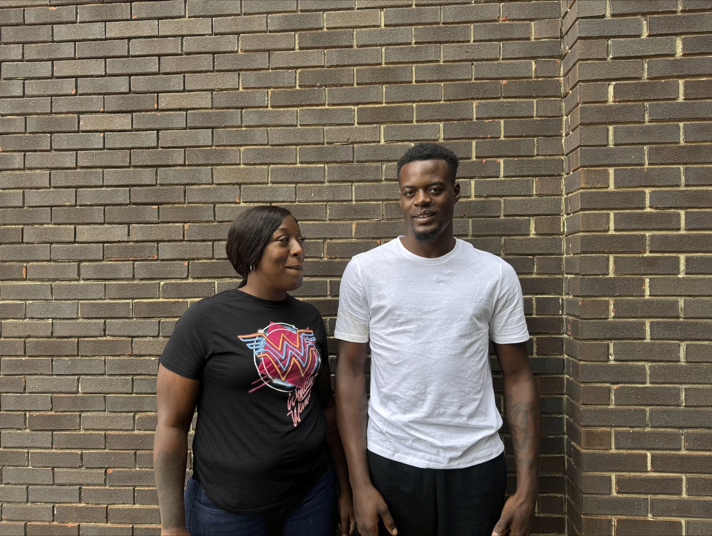 Alabama police sued after viral video shows officer using a Taser on ...