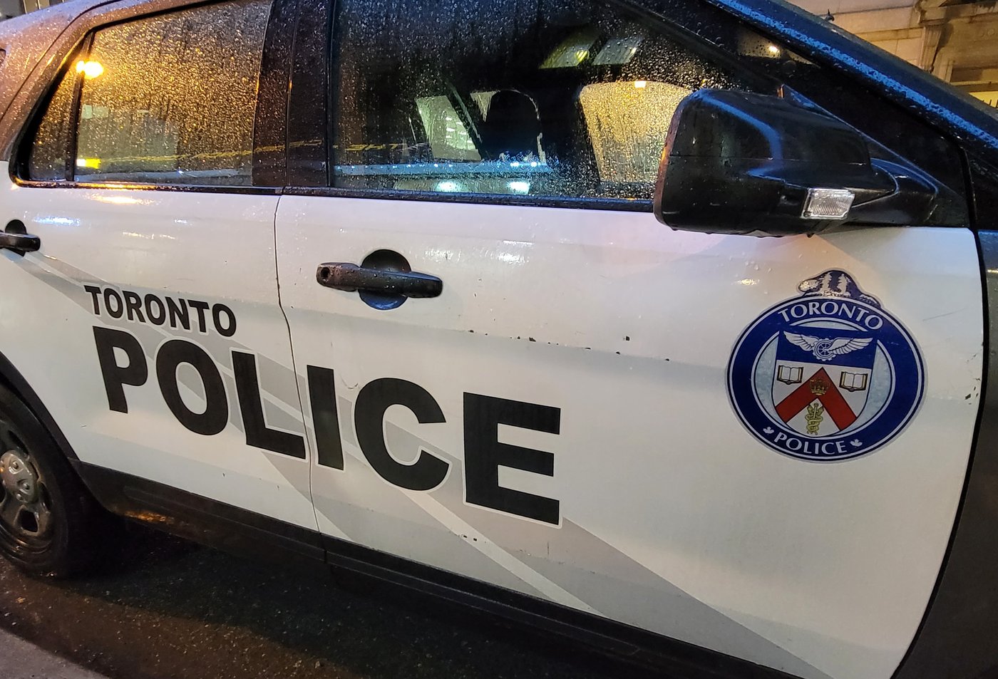Shooting near Scarborough Town Centre in Toronto injures 12, suspect at ...
