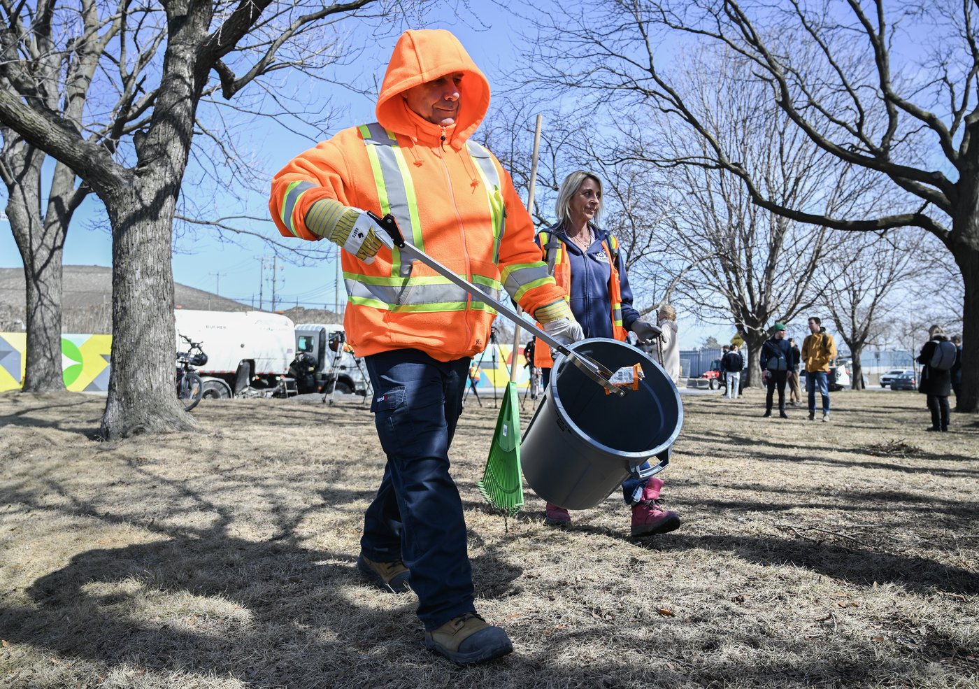 Montreal begins annual effort to clear tonnes of garbage exposed by ...