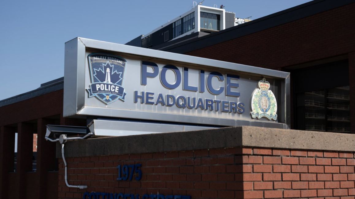 Dartmouth shooting leaves 3 in hospital