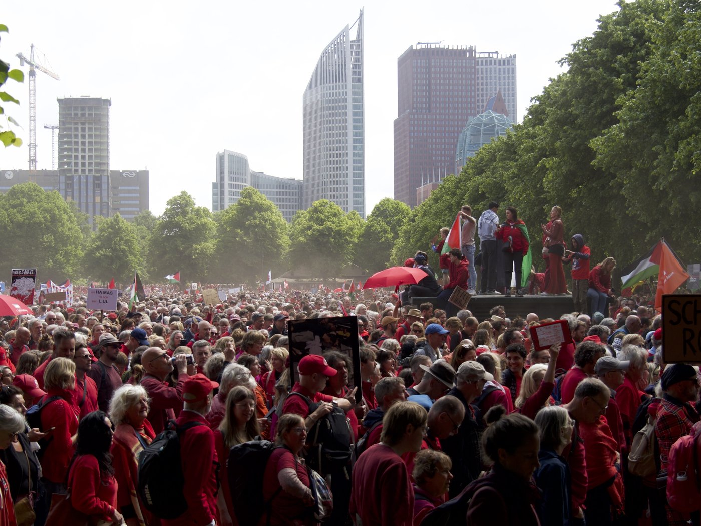 Huge crowd piles pressure on Dutch government to seek an end to Israel ...