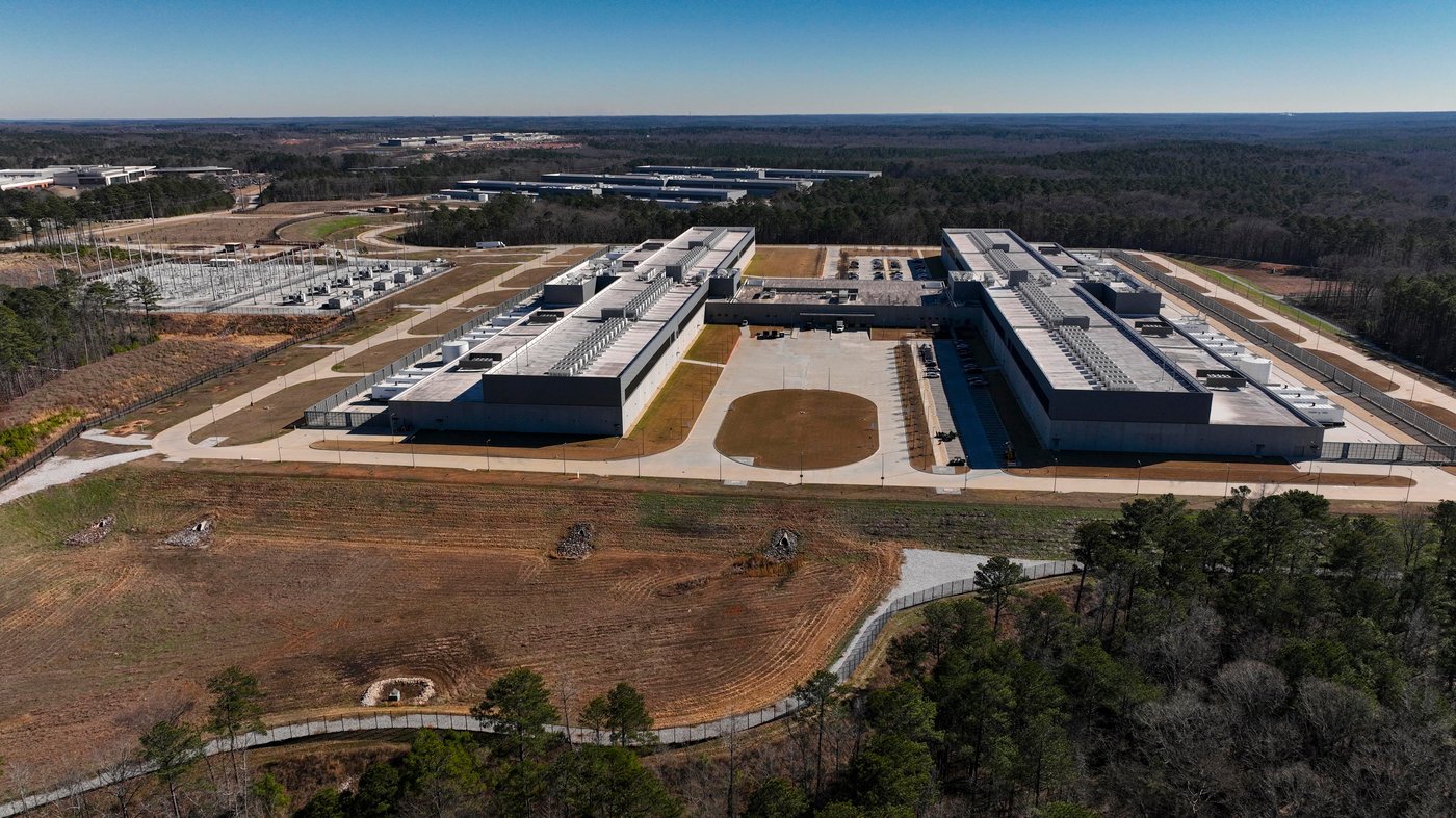 White House and governors pressure grid operator to boost power supply ...