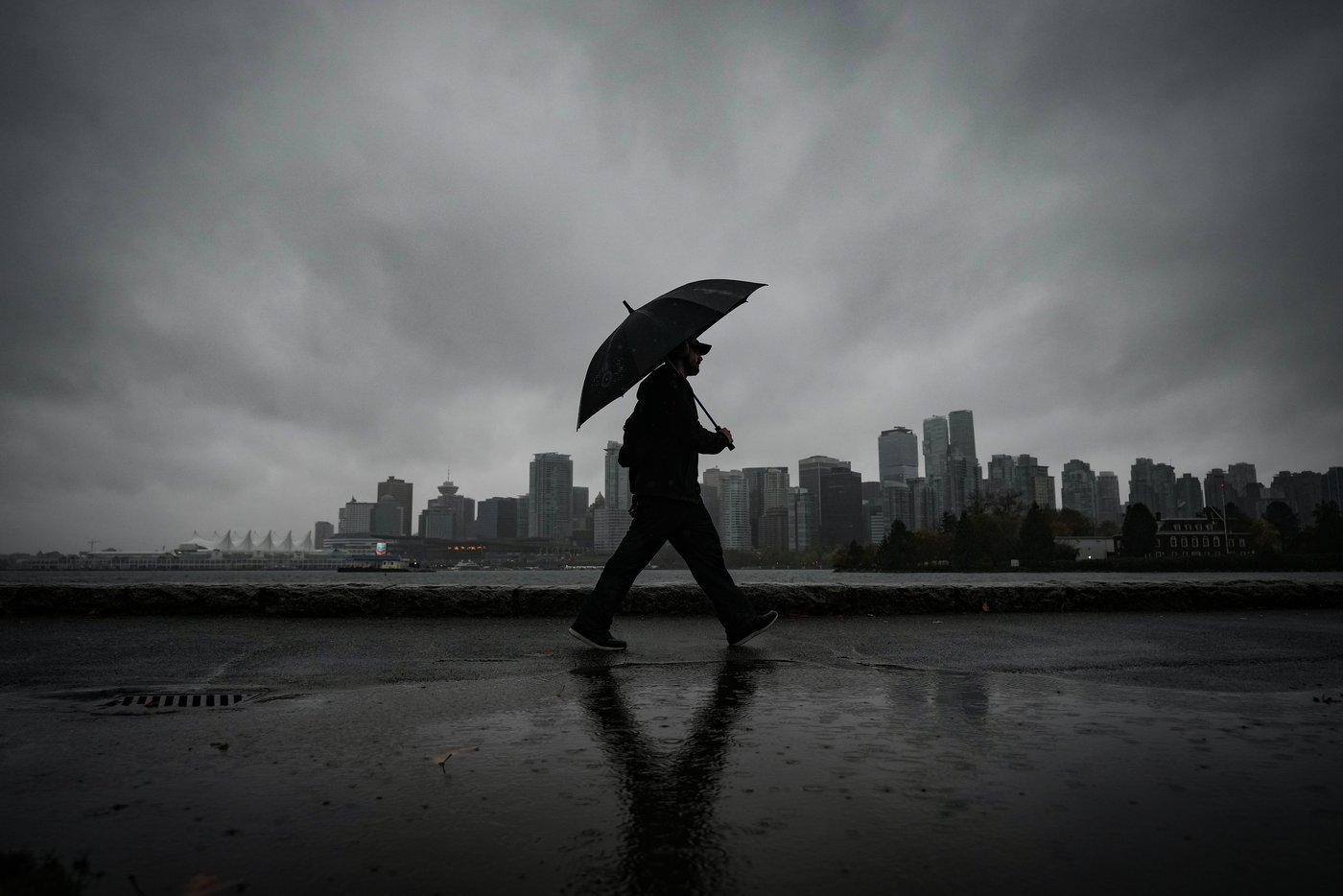 Environment Canada issues tornado watch for Prince George, B.C.